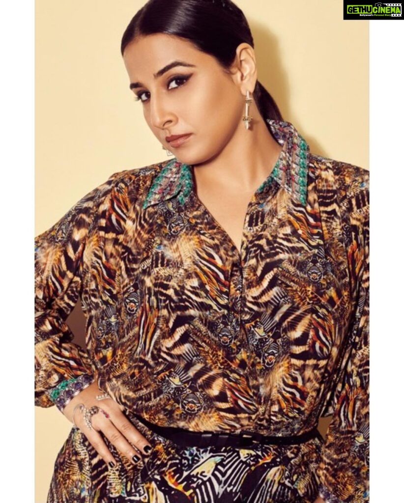 Actress Vidya Balan HD Instagram Photos and Wallpapers August 2021 ...
