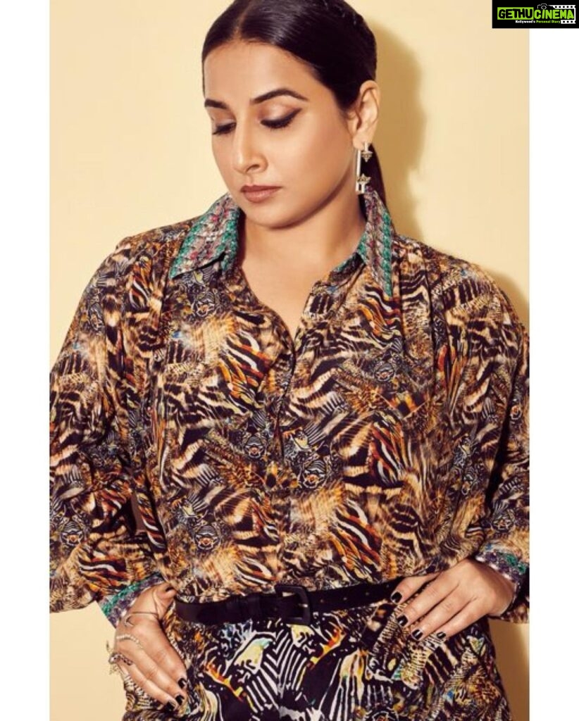 Actress Vidya Balan HD Instagram Photos and Wallpapers August 2021 ...