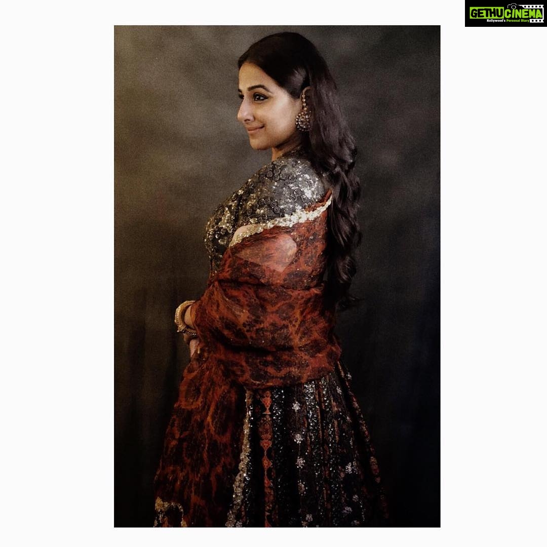 Vidya Balan Instagram – For the #priyankaandnick reception tonight in ...