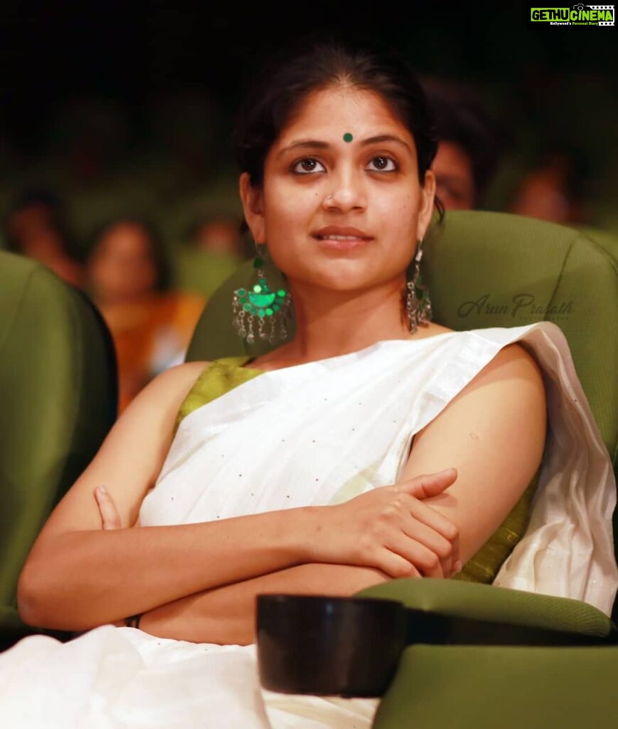 Aditi Balan Instagram - Gethu Cinema