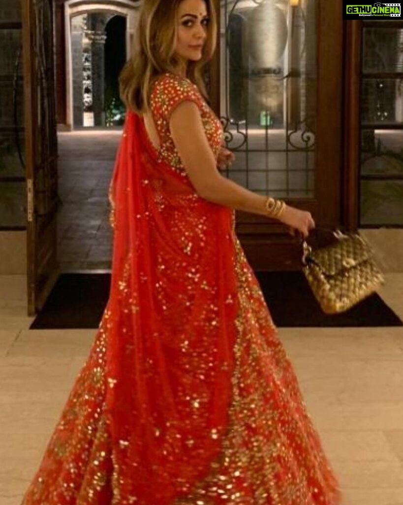 Actress Amrita Arora HD Instagram Photos and Wallpapers January 2020 ...