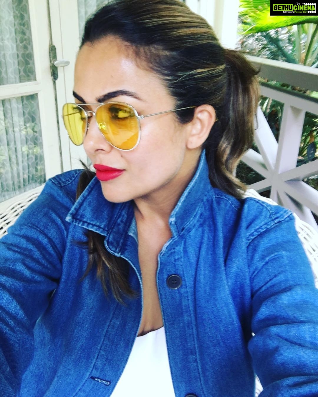 Actress Amrita Arora HD Instagram Photos and Wallpapers April 2017 ...