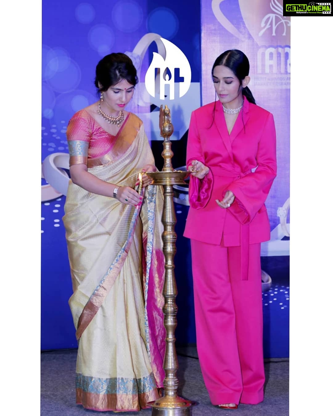 Amrita Rao Instagram – All Good Things Start with Lighting The Lamp ...