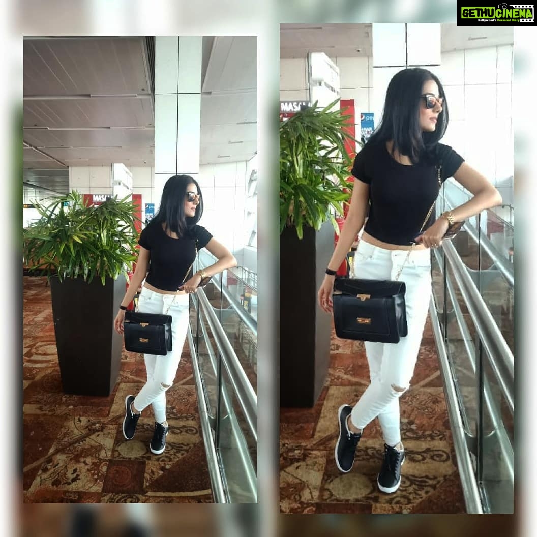 Amrita Rao Instagram – Waiting for those monsoon clouds ️ And… For my ...