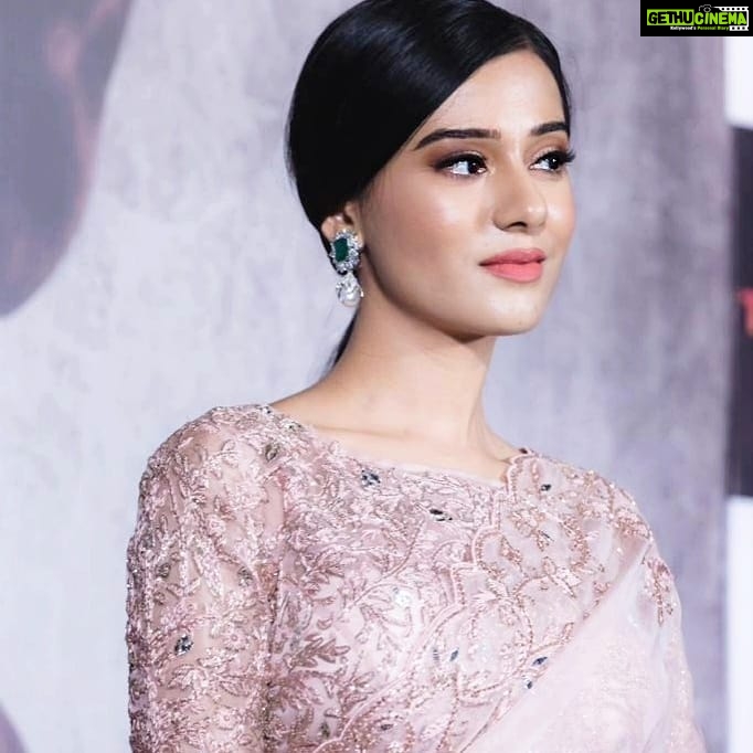 Amrita Rao In Vivah Wallpaper