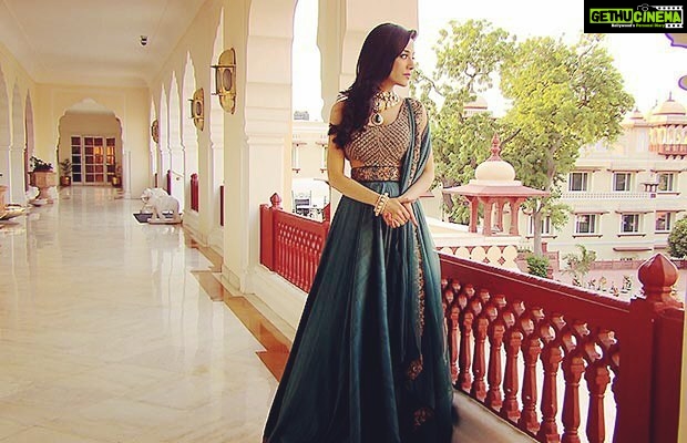 Amrita Rao Instagram – THE JAIPUR JEWELLERY SHOW : In association with ...