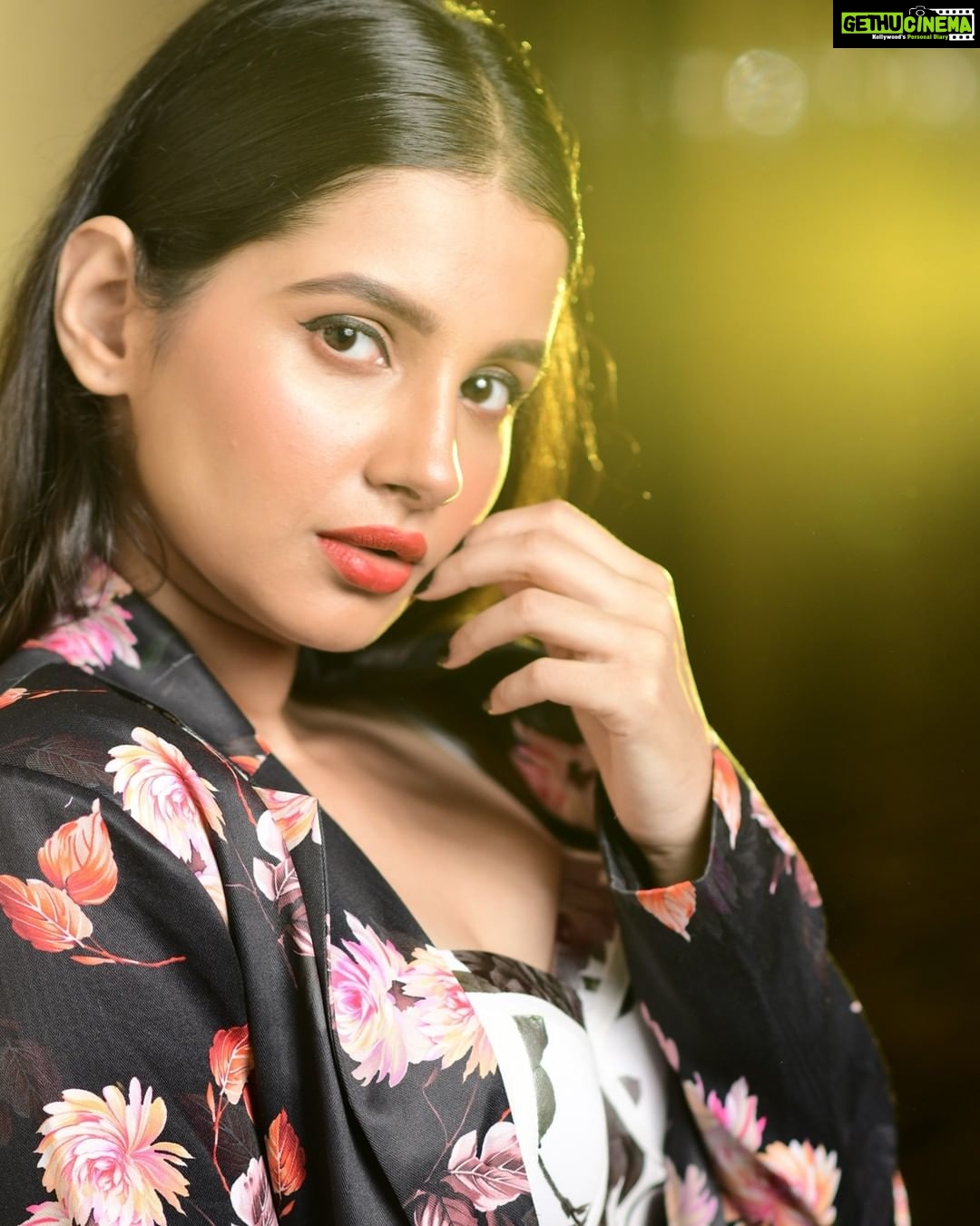 Actress Angana Roy HD Photos and Wallpapers September 2021 | Gethu Cinema