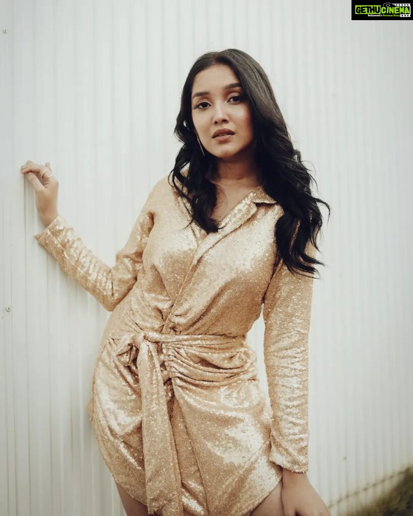 Actress Anikha HD Photos and Wallpapers March 2022 - Gethu Cinema