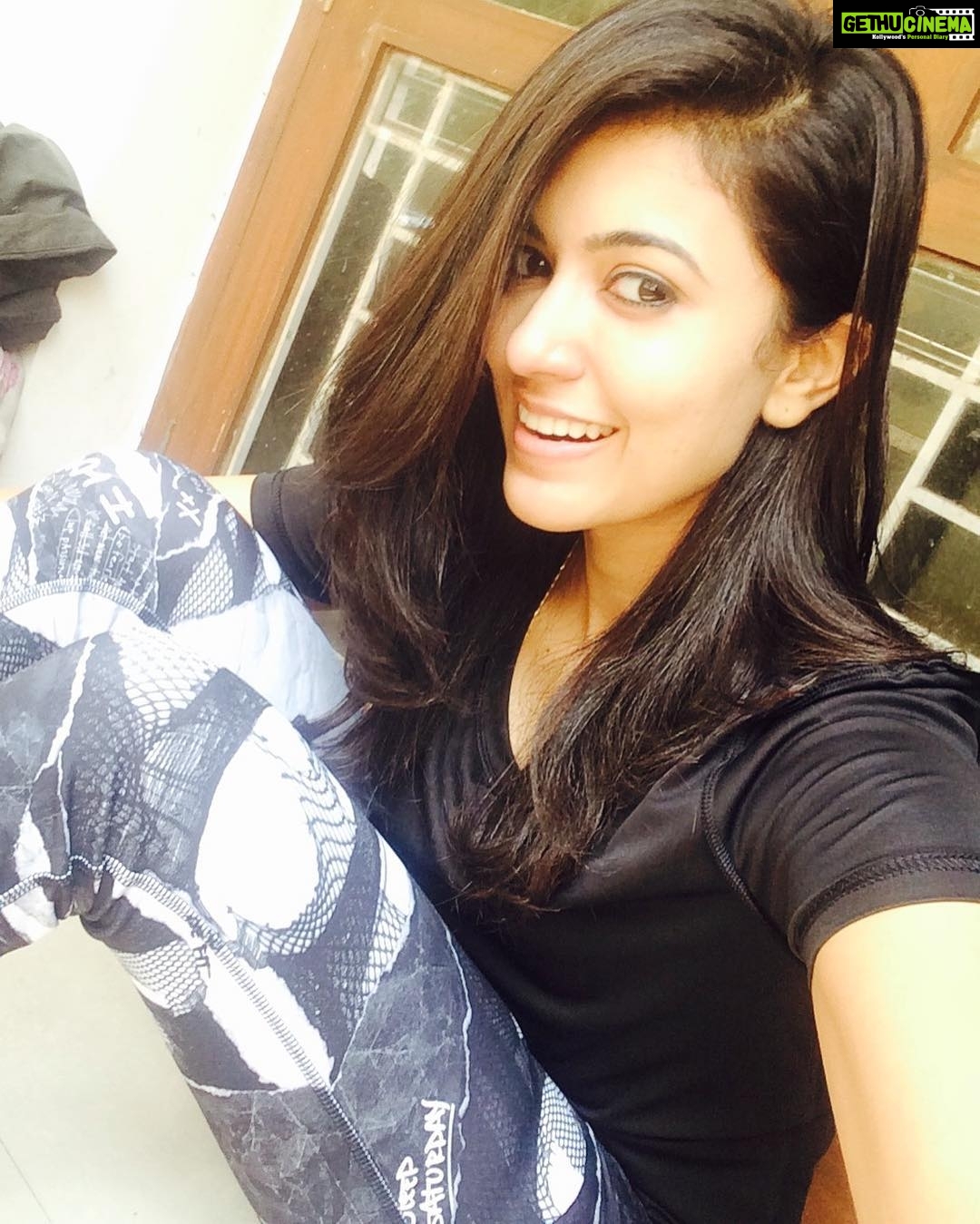 Anju Kurian Instagram – Keep calm n eat idlee 😒😒😒 | Gethu Cinema