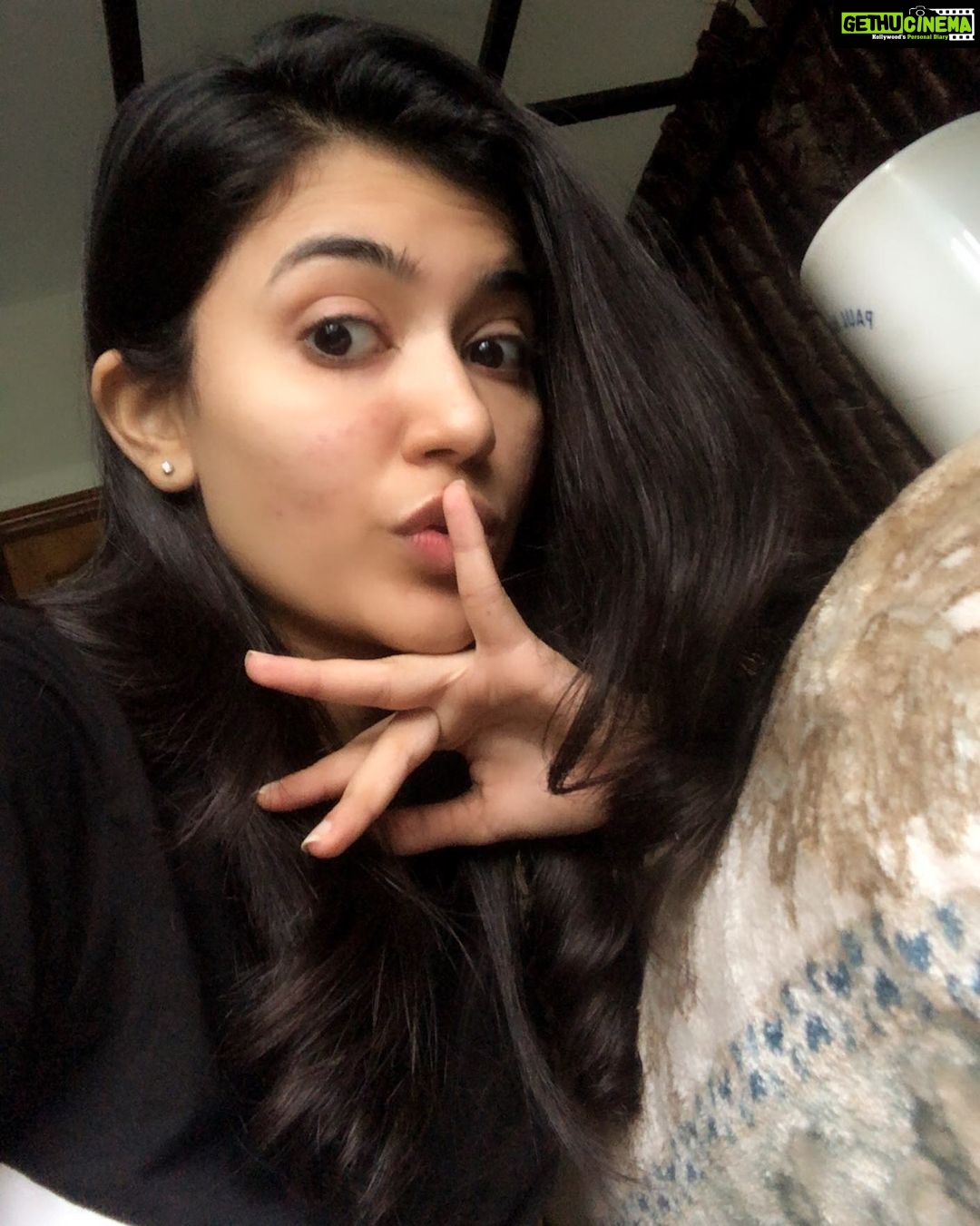 Anju Kurian Instagram – 🤫🤫🤫 | Gethu Cinema