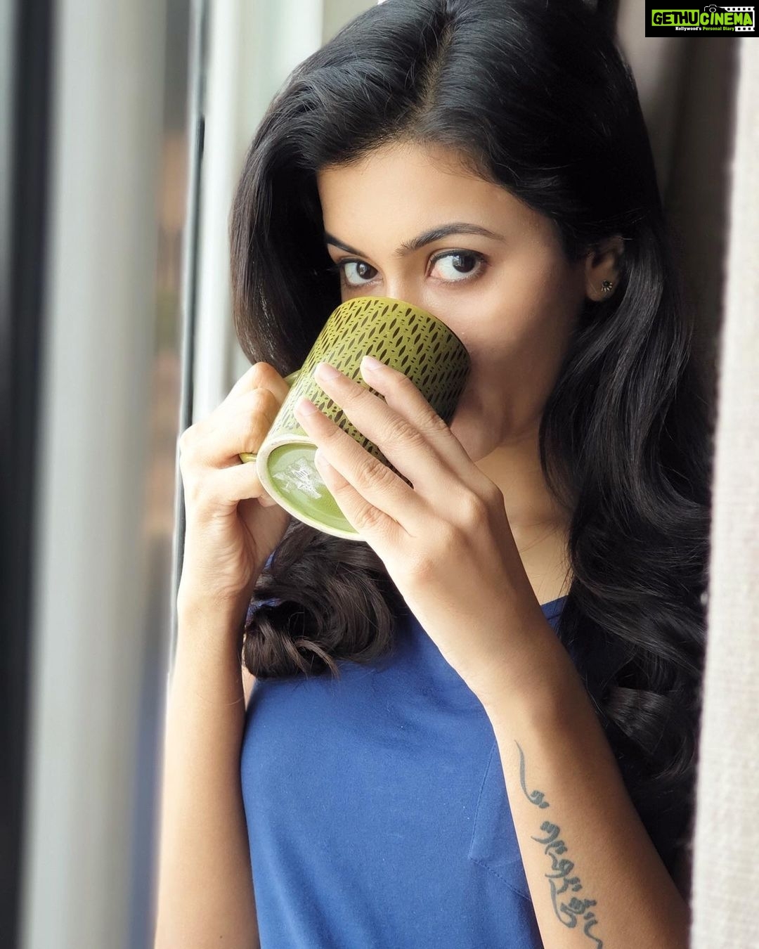 Anju Kurian Instagram – Tea time ⏰ | Gethu Cinema