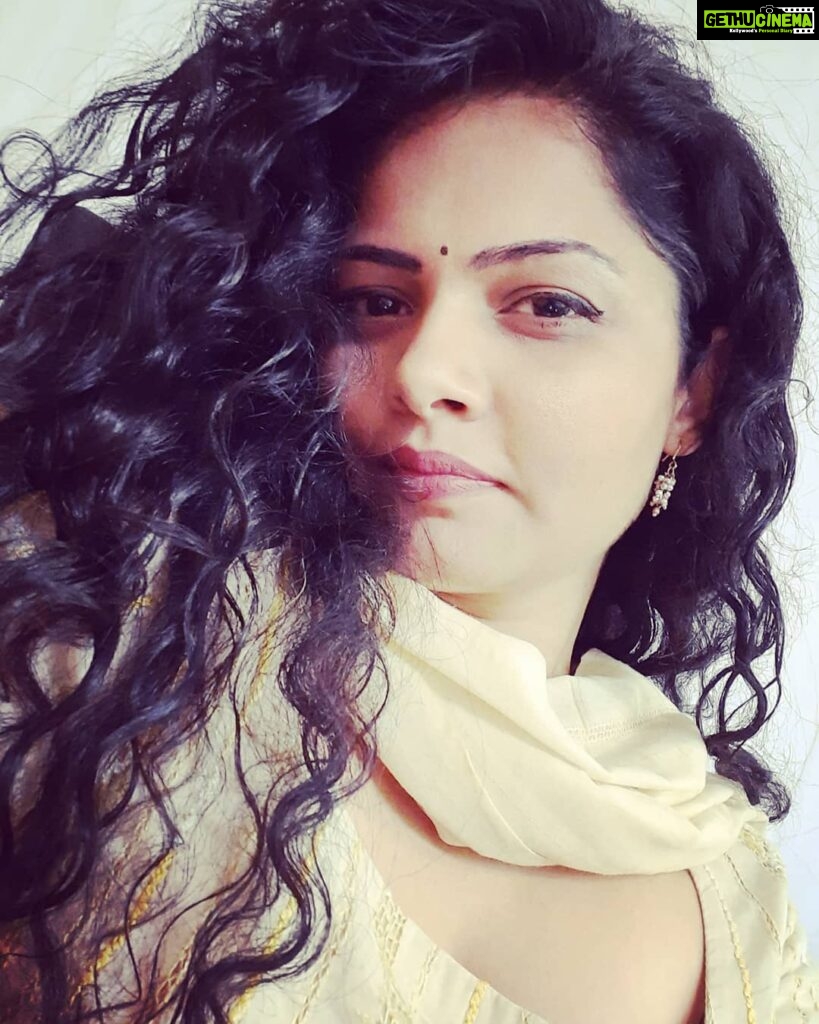 Actress Anuya Bhagvath HD Photos and Wallpapers March 2021 - Gethu Cinema