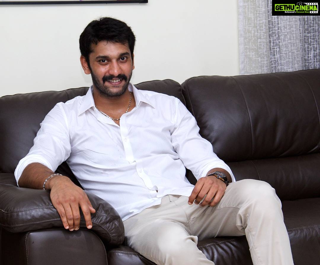Actor Arulnithi HD Instagram Photos and Wallpapers January 2016 | Gethu ...