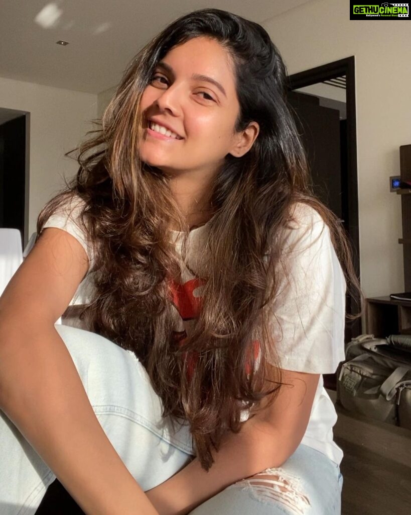 Actress Ashrita Shetty HD Photos and Wallpapers March 2021 - Gethu Cinema