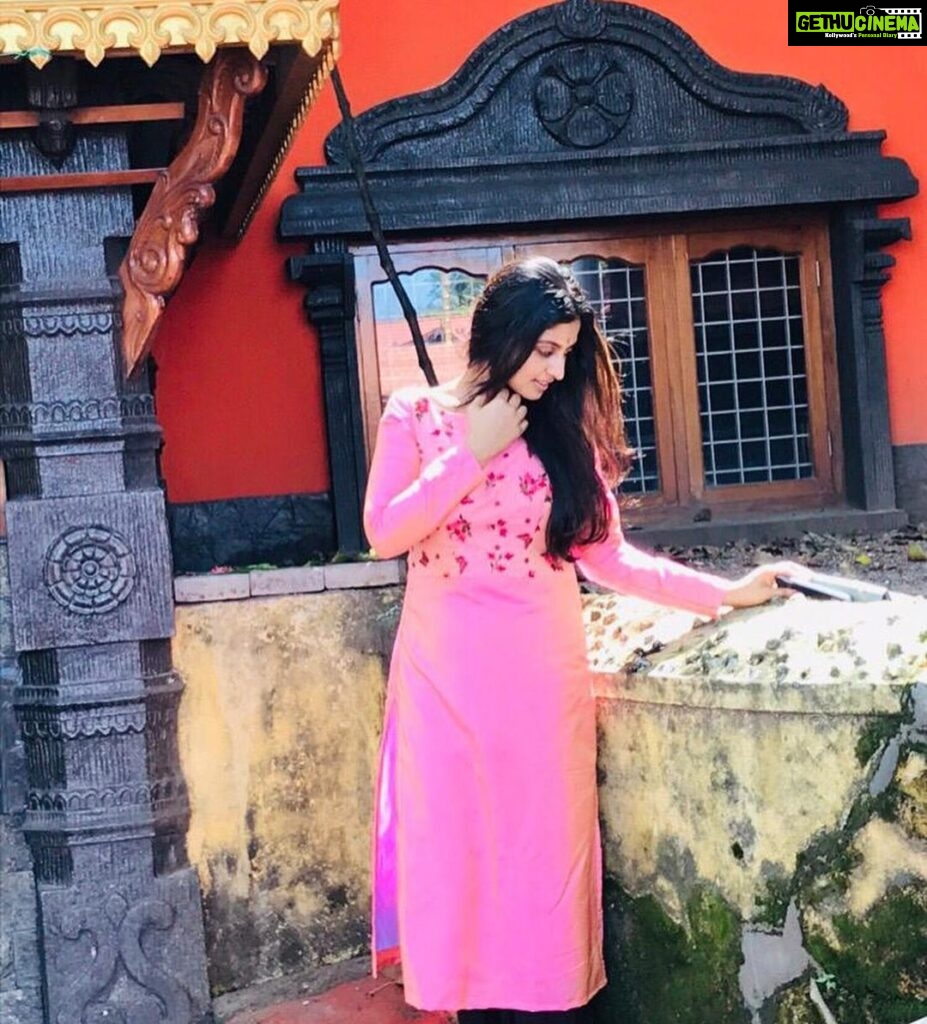 Actress Athmiya HD Instagram Photos and Wallpapers October 2019 | Gethu ...