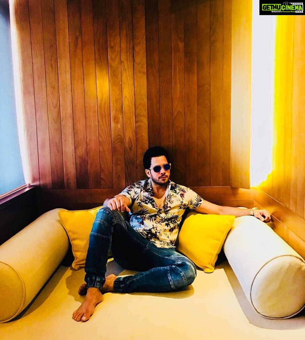 Bharath Instagram – Chilling vibes !! Relaxed Sunday !! 😀🏝🏖⛱ InterContinental Chennai ...