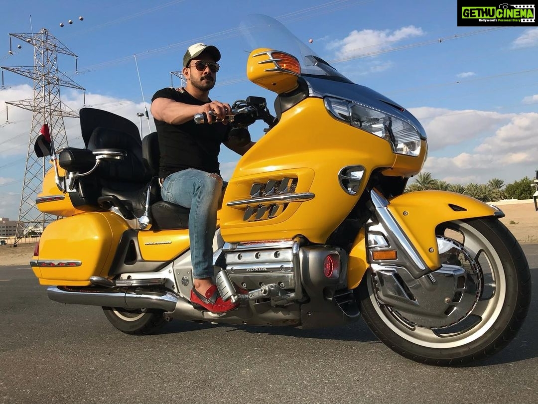 Bharath Instagram – Loved riding this yellow beast !! Killer | Gethu Cinema