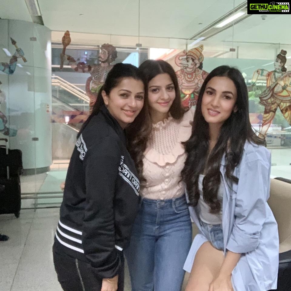 Bhumika Chawla Instagram – The Ruler team …. Sonal truly wonderful ...