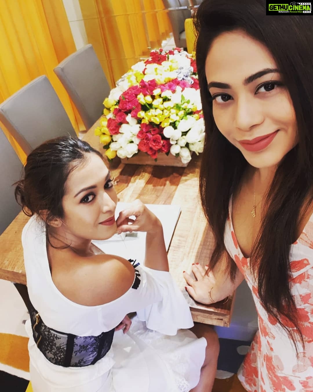 Catherine Tresa Instagram – | Gethu Cinema