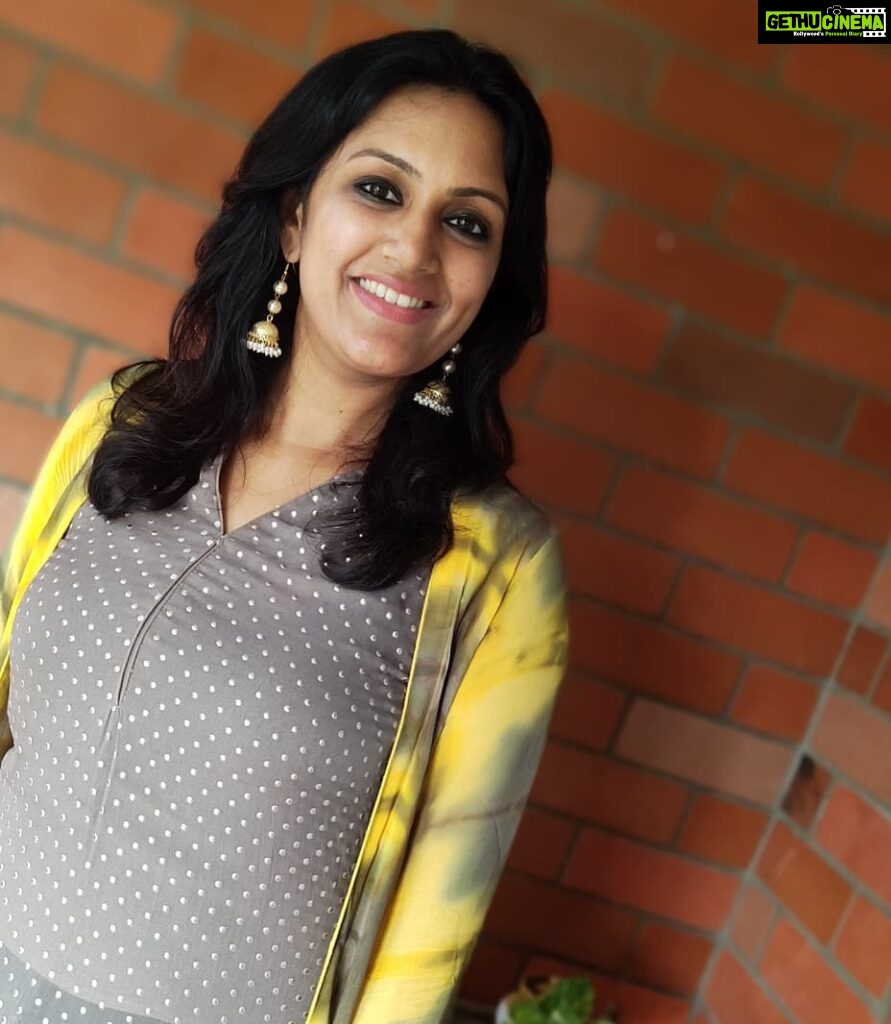 Actress Devadarshini HD Photos and Wallpapers January 2020 - Gethu Cinema