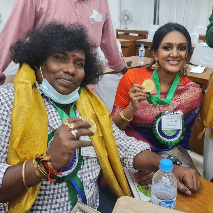 Actress Devadarshini HD Photos and Wallpapers June 2021 | Gethu Cinema