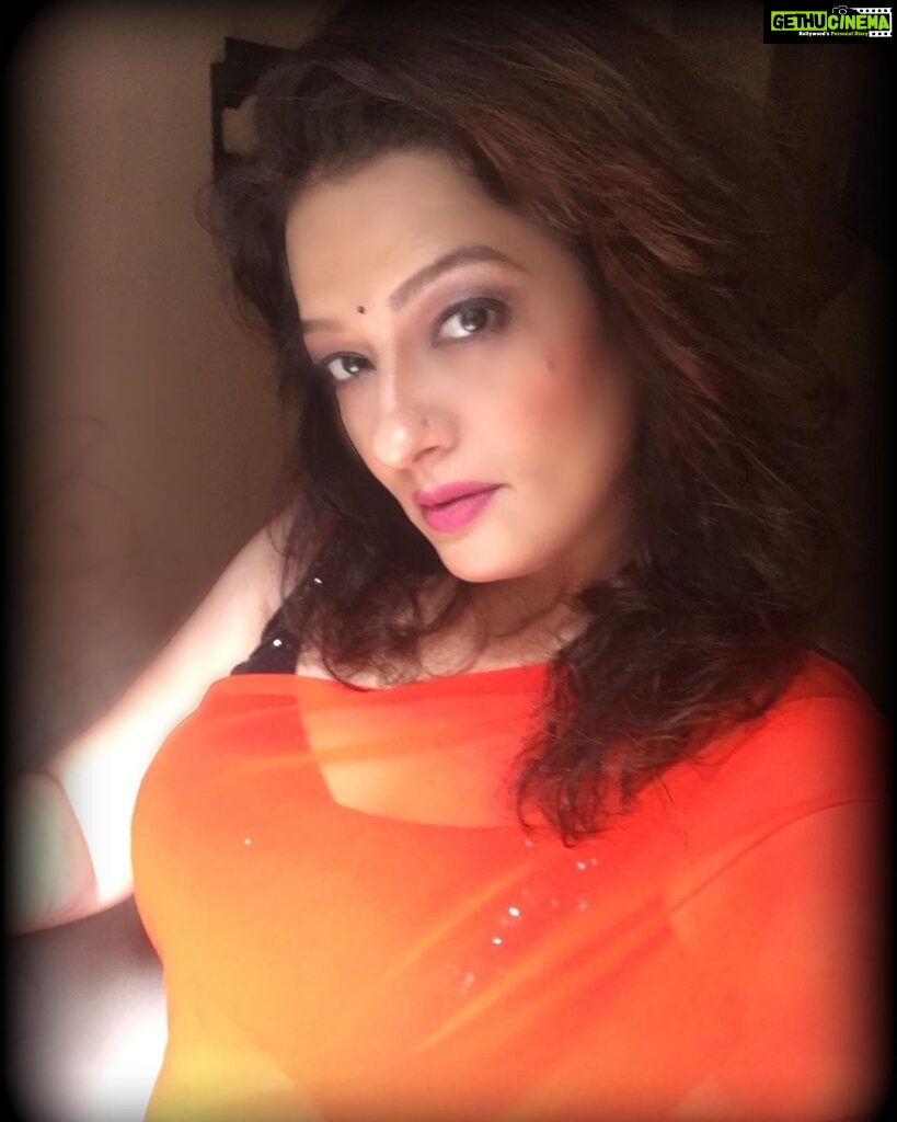 Actress Falguni Rajani HD Instagram Photos and Wallpapers September ...