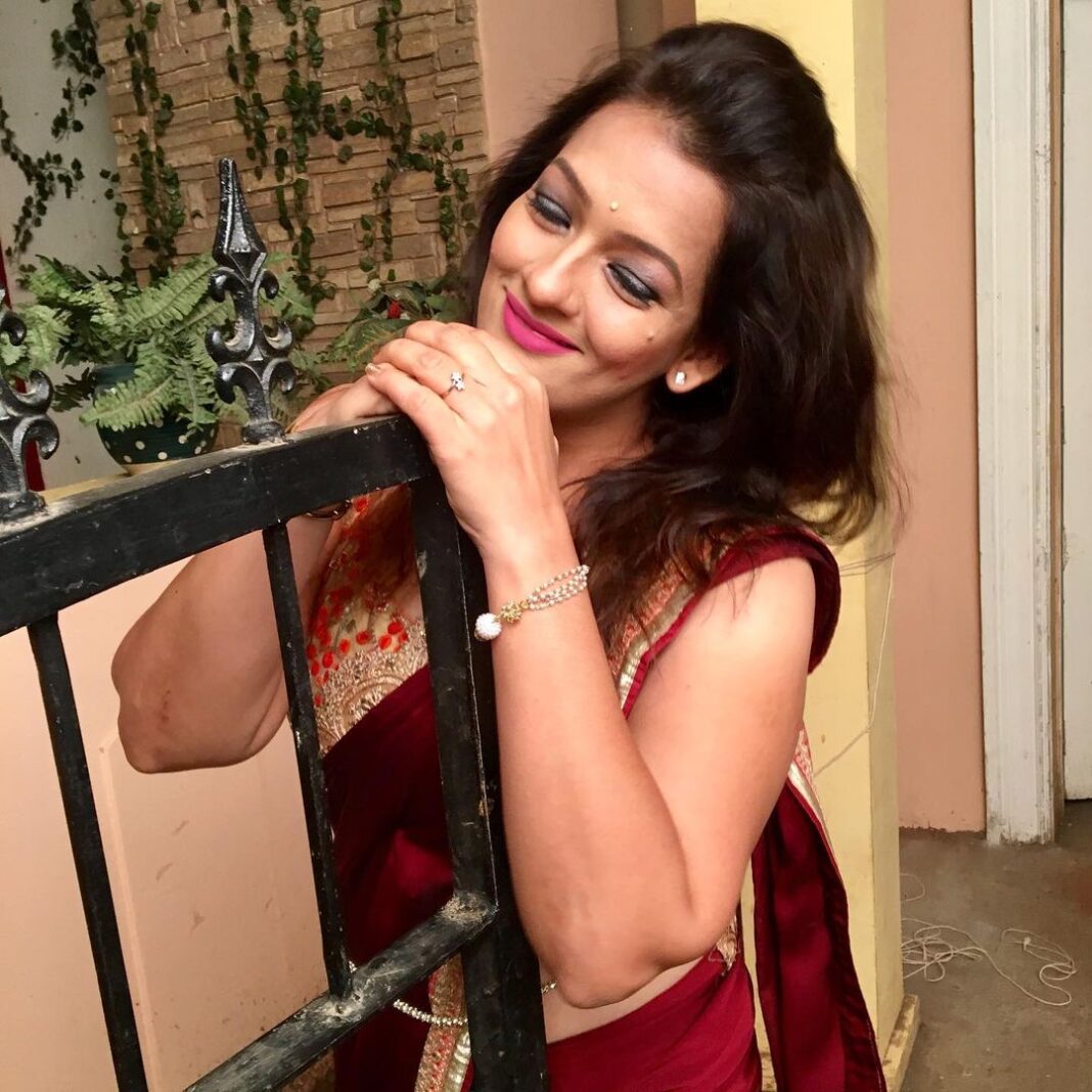 Actress Falguni Rajani HD Instagram Photos and Wallpapers August 2019 ...