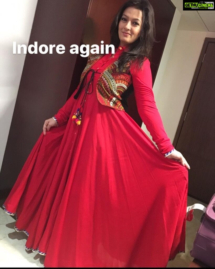 Actress Falguni Rajani HD Instagram Photos and Wallpapers August 2019 ...