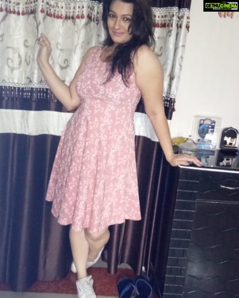 Actress Falguni Rajani HD Instagram Photos and Wallpapers March 2019 ...