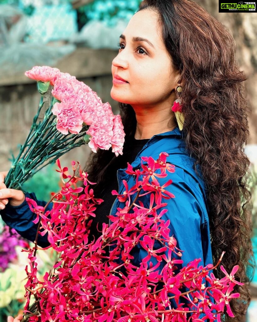 Actress Gajala HD Instagram Photos and Wallpapers July 2021 | Gethu Cinema