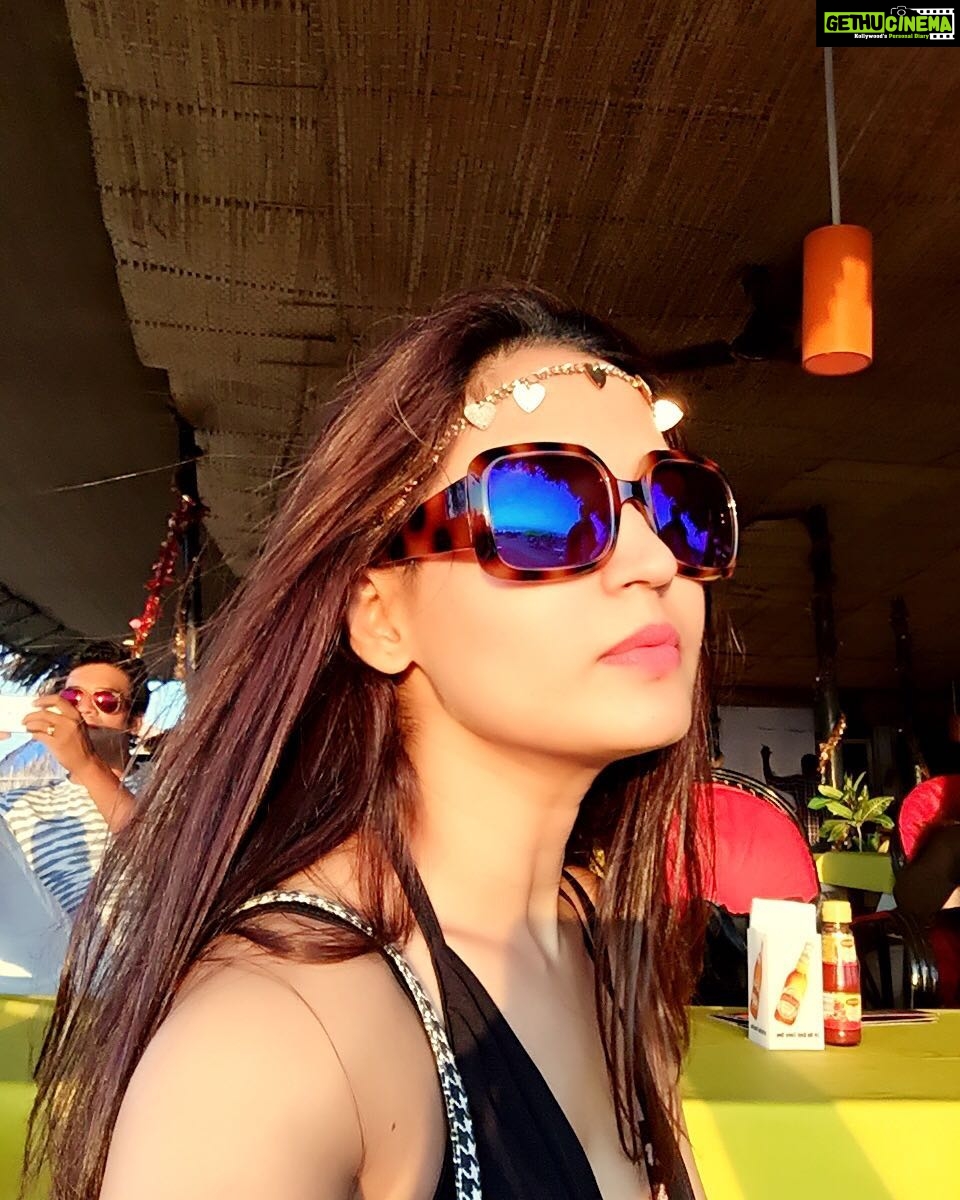 Gajala Instagram – And how is ur Saturday?…. . #photobombed ...