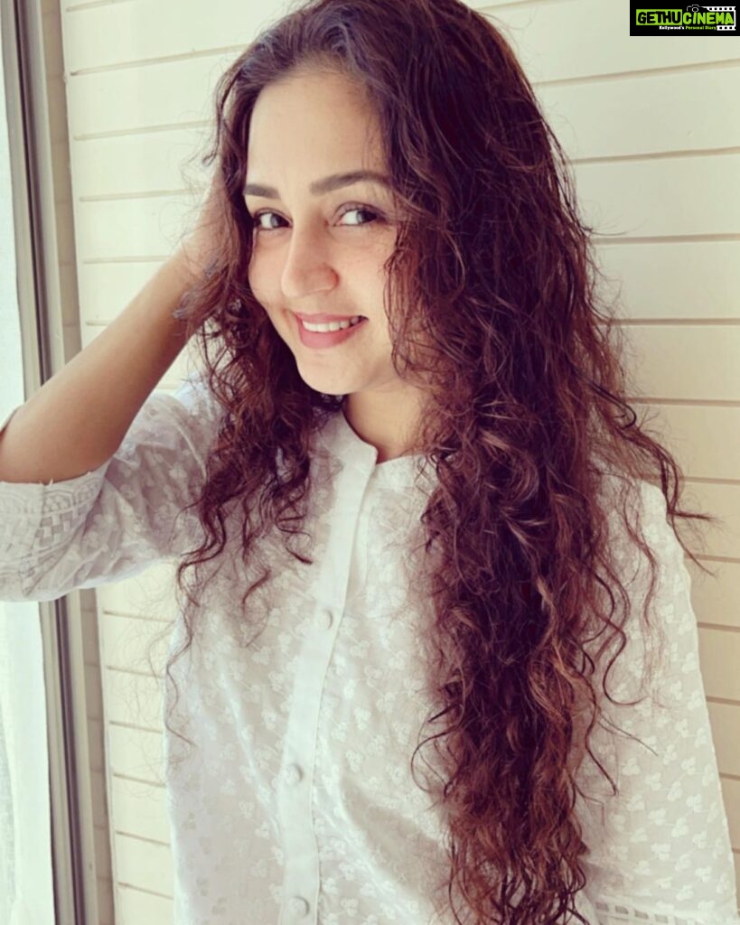 Actress Gajala HD Photos and Wallpapers September 2021 - Gethu Cinema