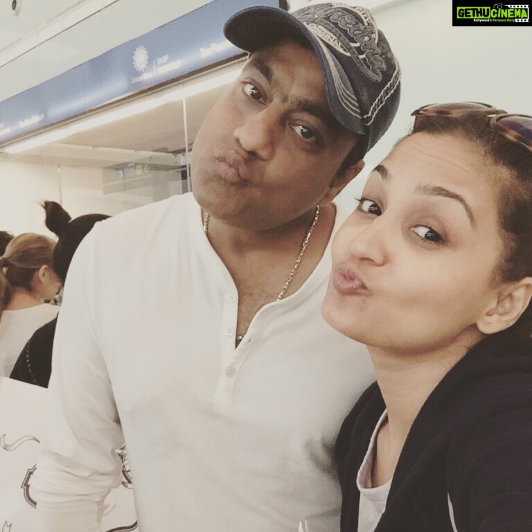 Gajala Instagram – Pout it out😜 @manojpunjabi1 😉 | Gethu Cinema