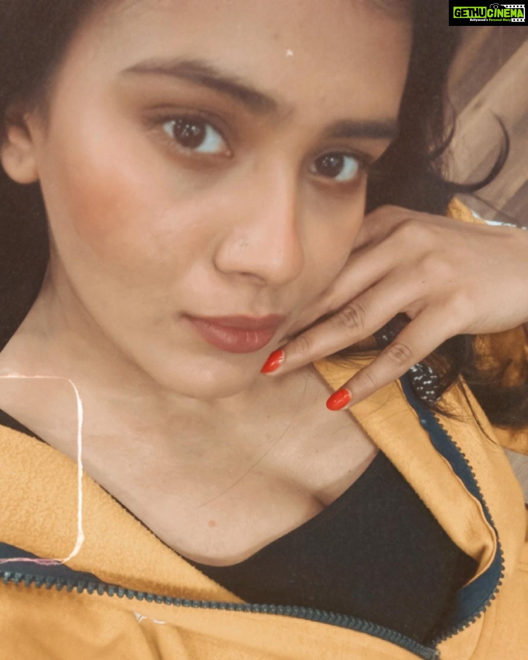 Actress Hebah Patel HD Instagram Photos and Wallpapers February 2022 ...