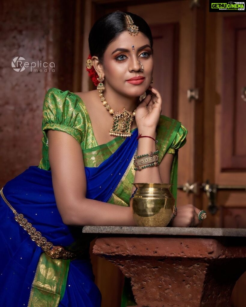 Iniya Instagram – My recent fav shoot 📸 Clickz: @jithuprakashan Retouch ...