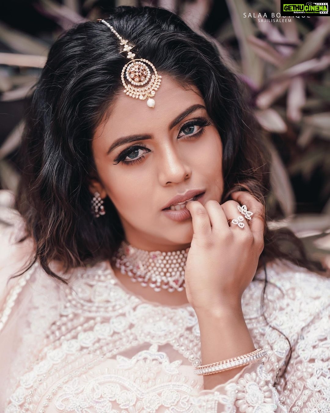 Iniya Instagram – @salaaboutique @sajilisaleem @fathema_fida ...