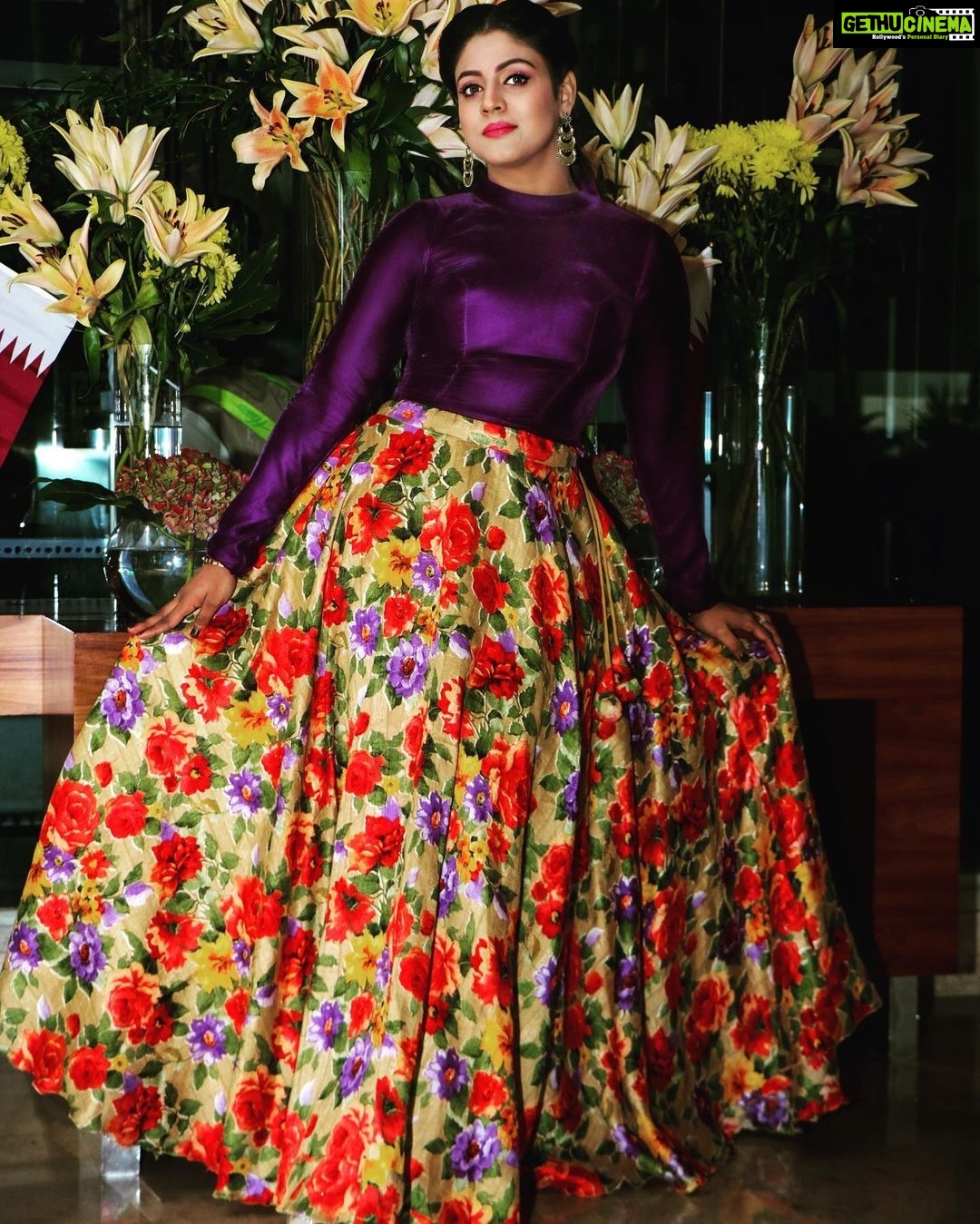 Actress Iniya HD Photos and Wallpapers December 2019 - Gethu Cinema