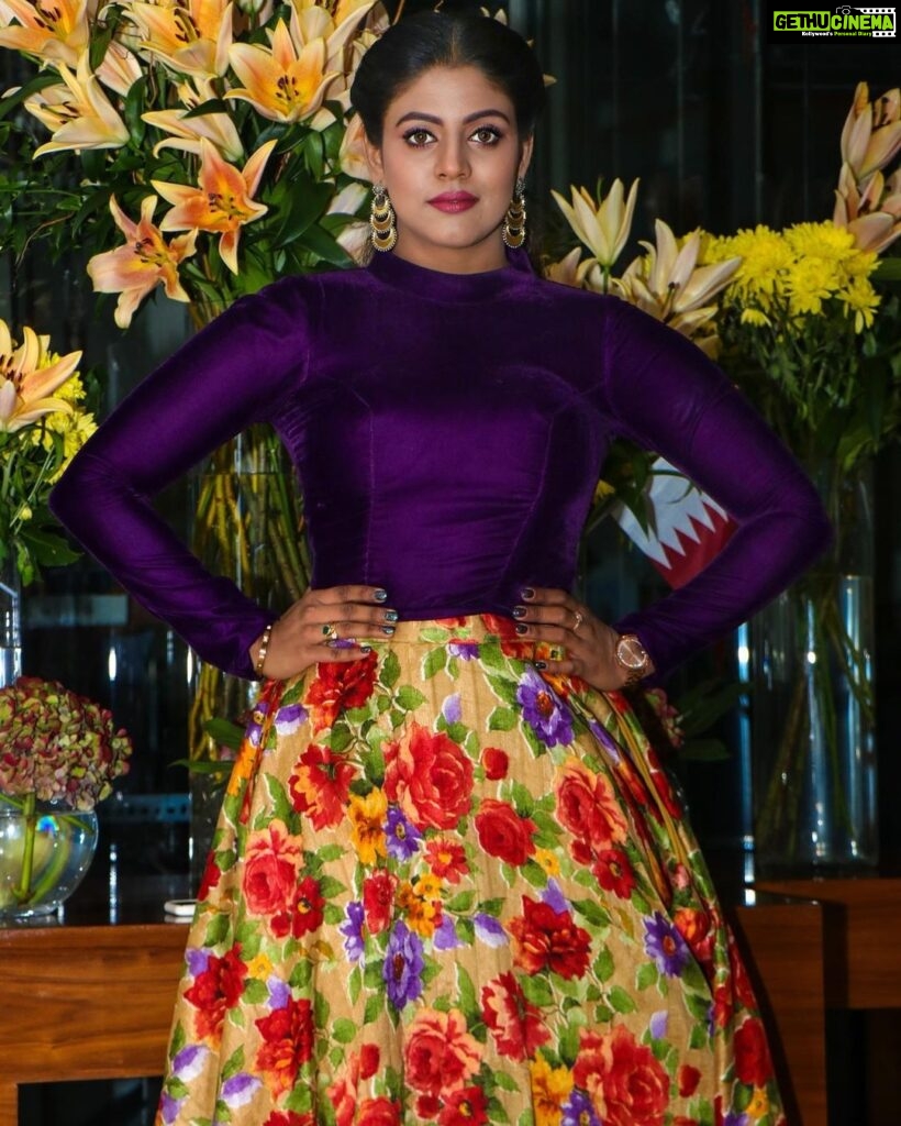 Actress Iniya HD Photos and Wallpapers December 2019 - Gethu Cinema