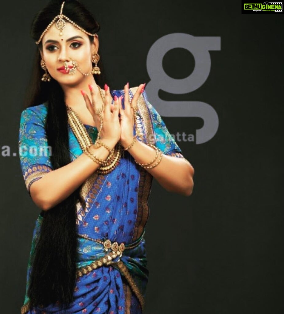 Actress Iniya HD Instagram Photos and Wallpapers April 2019 | Gethu Cinema