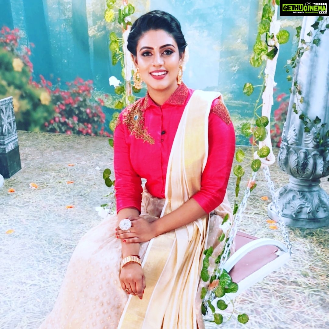 Iniya Instagram - Ente Keralam Ethra Sundaram !!! - Gethu Cinema