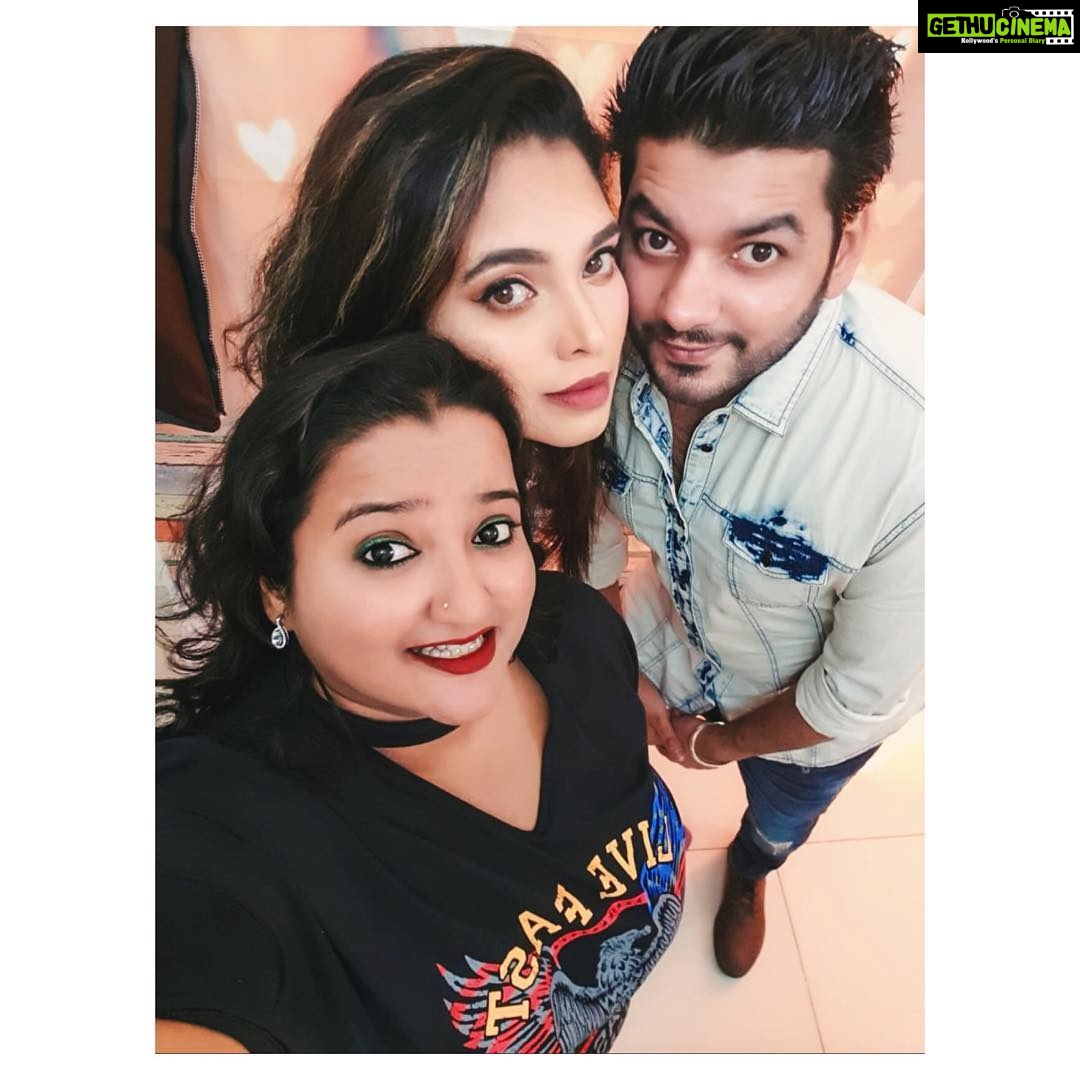 Ishaara Nair Instagram – Family that I chose to be with #BFF #love # ...