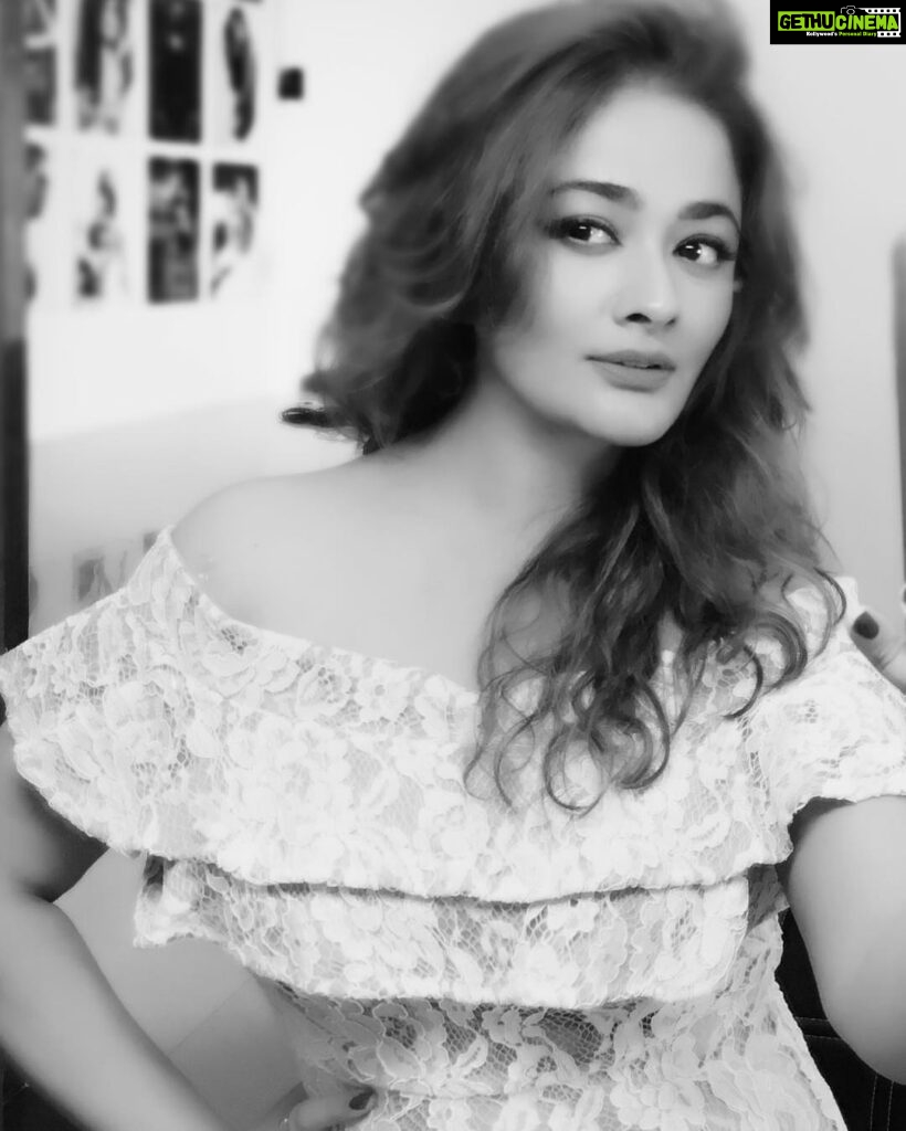 Kiran Rathod In Souten