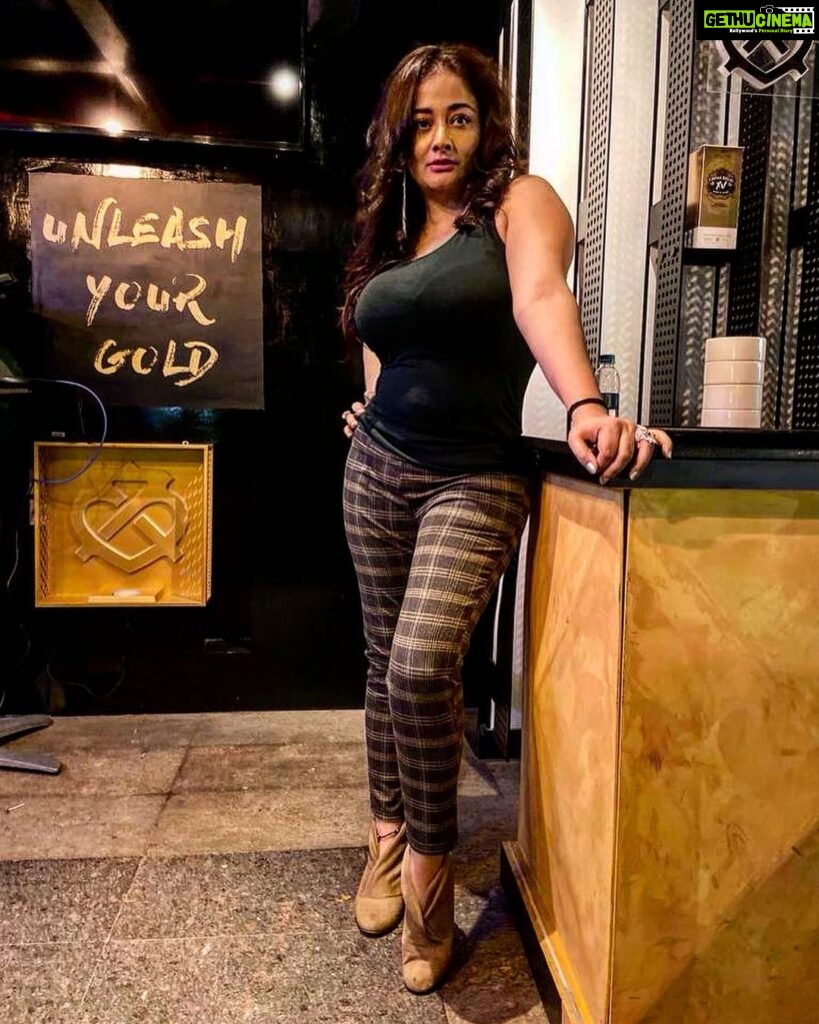 Actress Kiran Rathod HD Instagram Photos and Wallpapers February 2022 ...