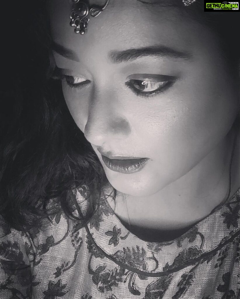 Actress Kiran Rathod HD Photos and Wallpapers August 2020 | Gethu Cinema