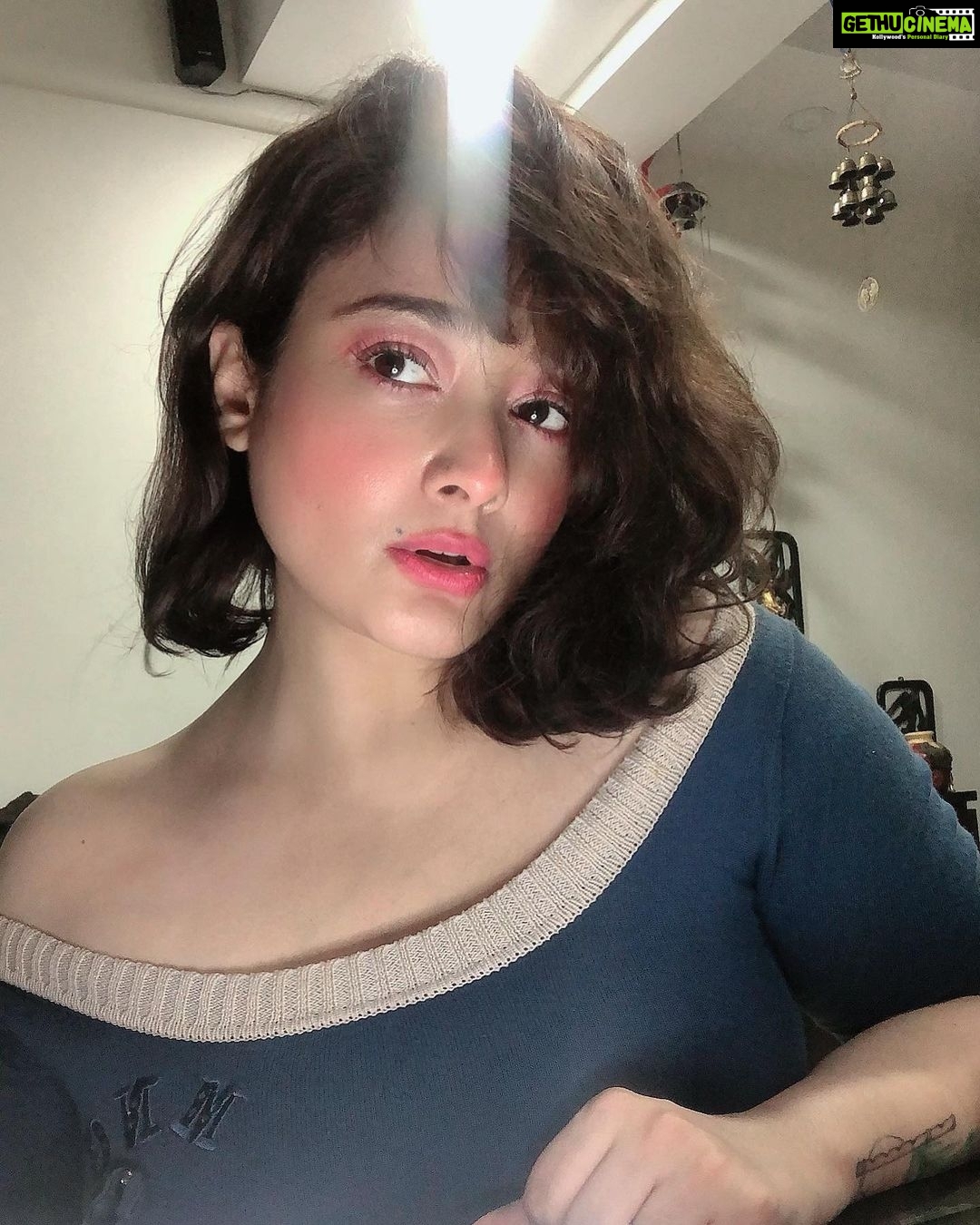 Kiran Rathod Instagram – 😈 | Gethu Cinema