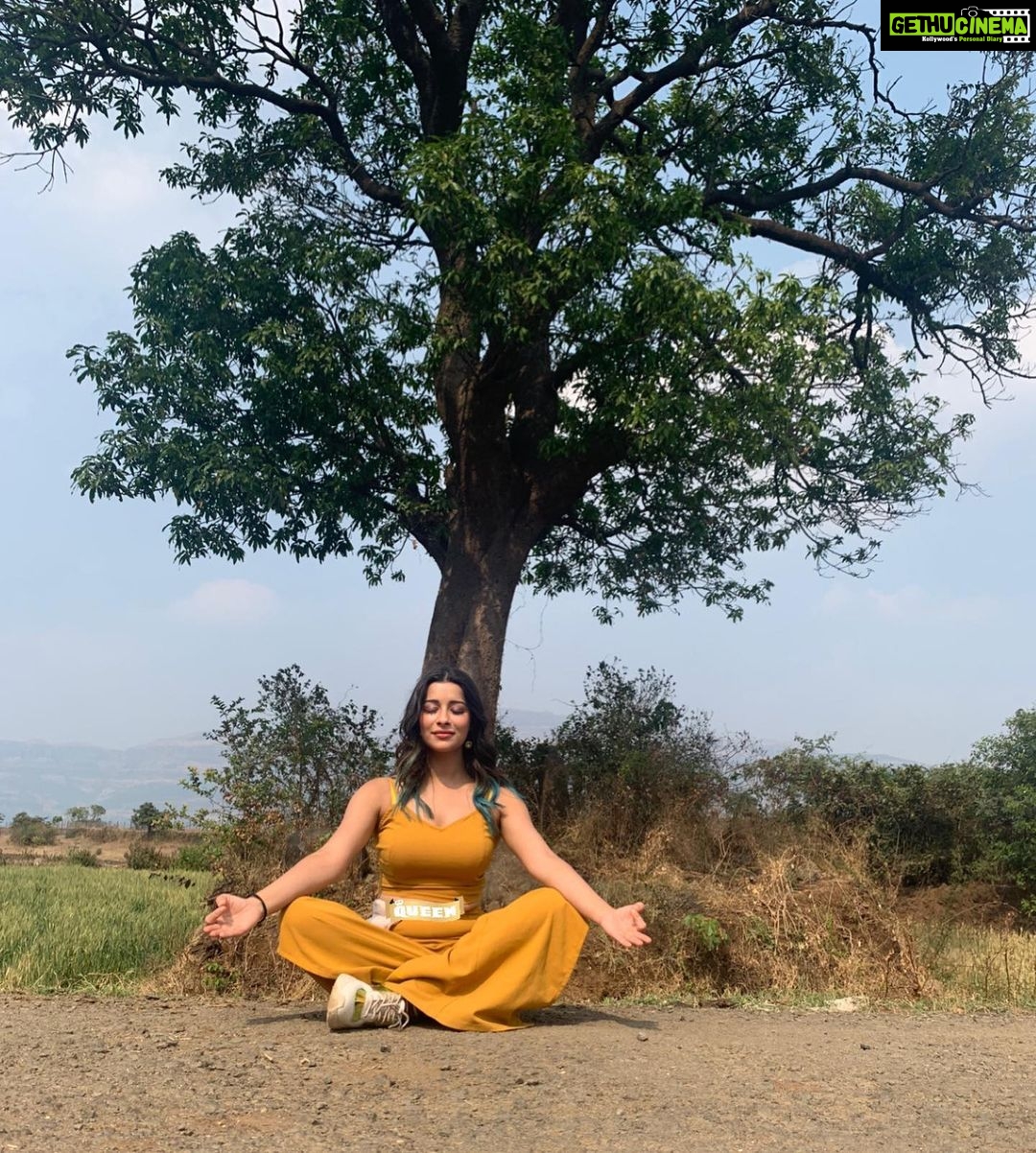 Madhuurima Instagram – Meditating on invoking the queen feeling from my ...