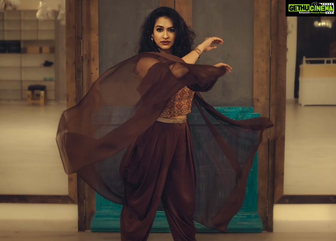 Misha Ghoshal Instagram – Amidst all the chaos, v still find the lil ...