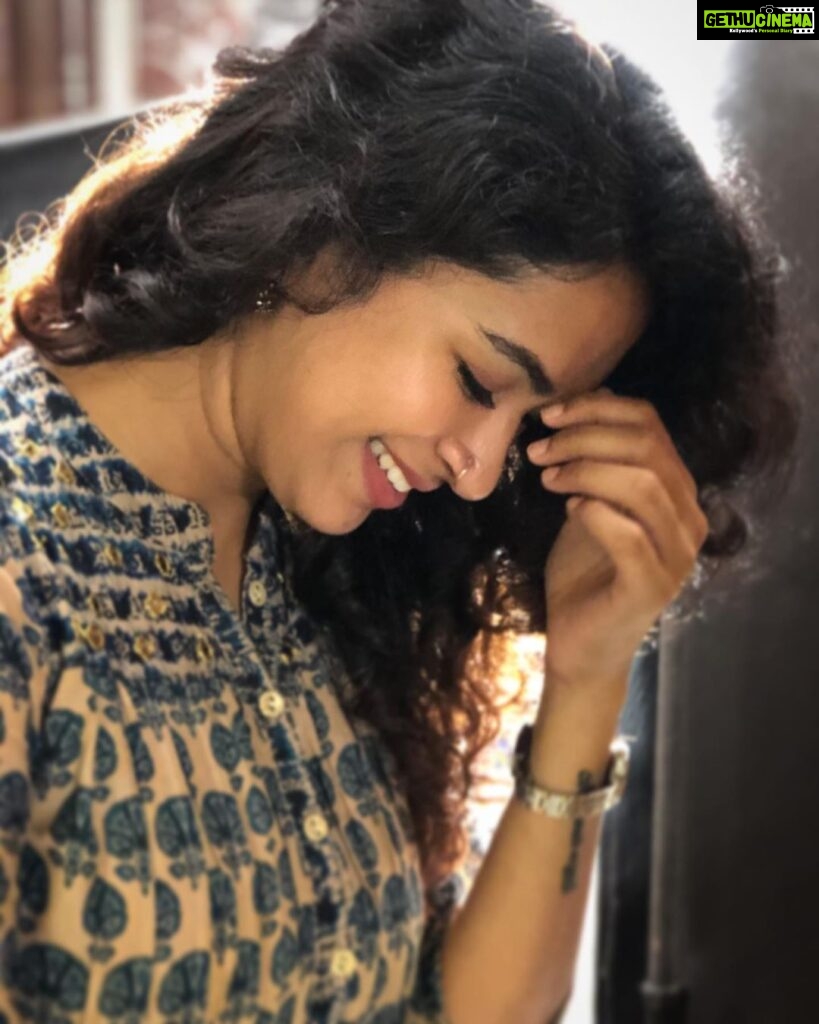 Misha Ghoshal Instagram - When light does it’s magic - Gethu Cinema