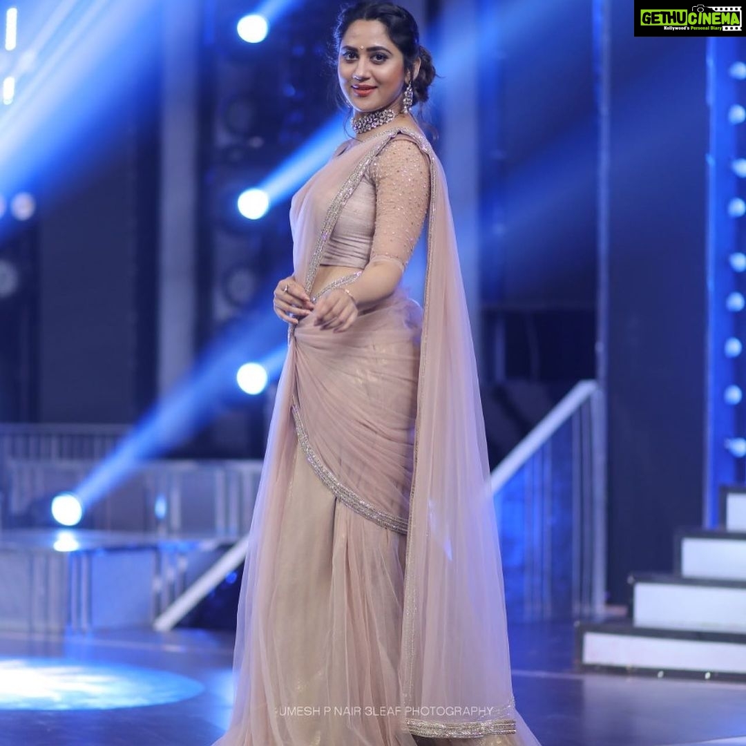 Miya George Instagram – Draping a saree is always tough. But @labelmdesigners has made this ...