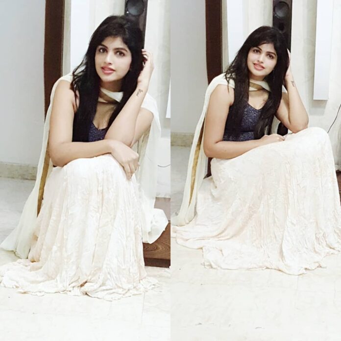 Actress Naina Sarwar HD Instagram Photos and Wallpapers December 2019 ...